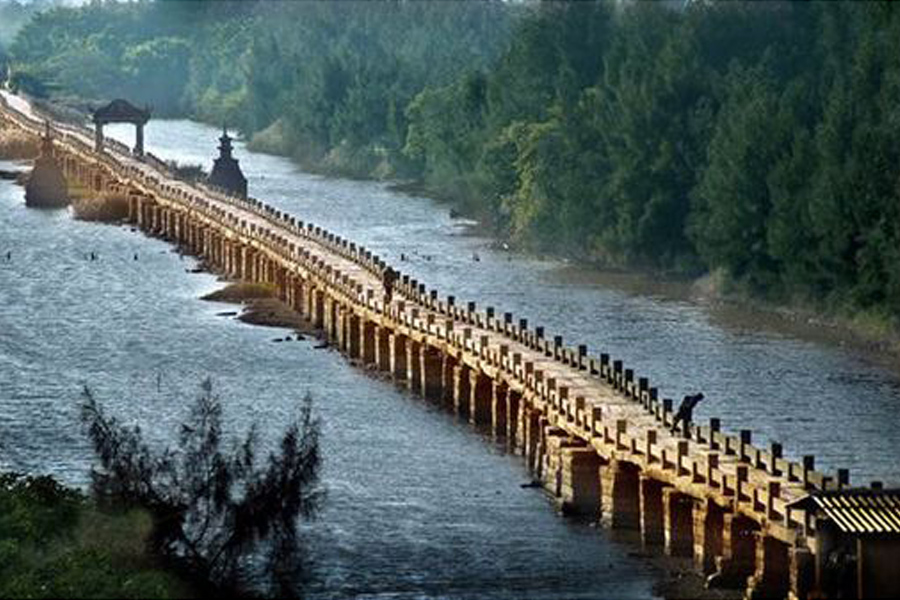 Baffling Bridges Around the World